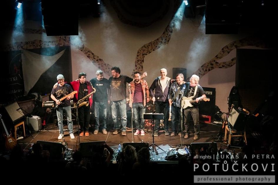 Plzeňská skupina Hibaj má nové CD. Fotky ze křtu! - QAP.cz