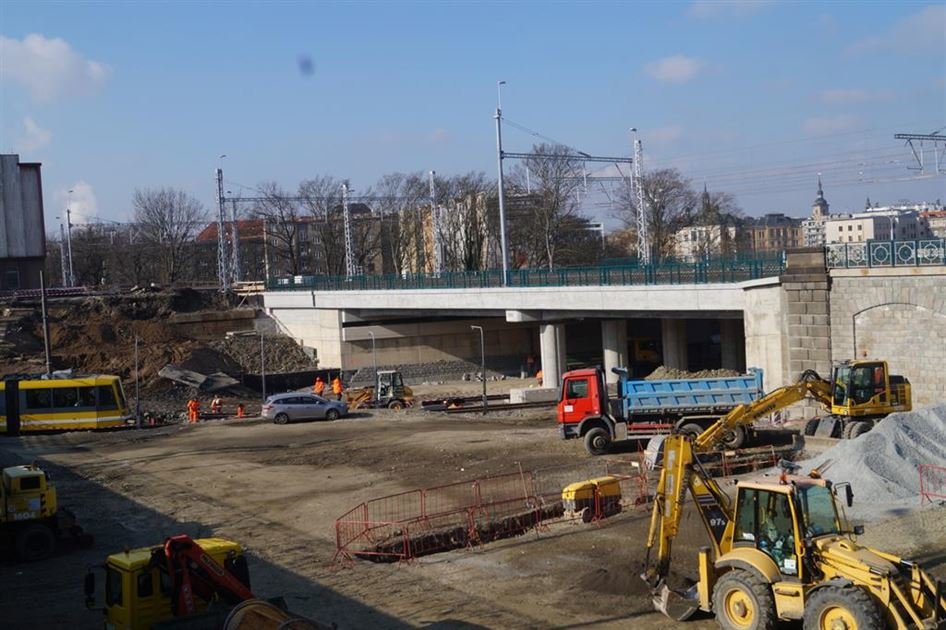 Druhý most u nádraží v Plzni půjde k zemi - AKTUÁLNÍ FOTKY - QAP.cz