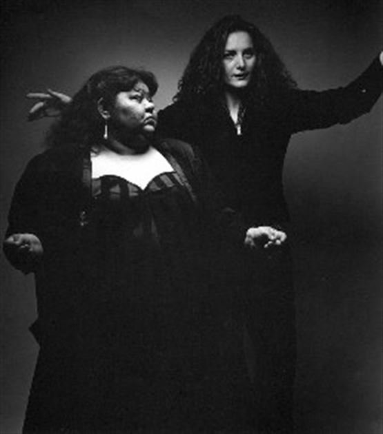 Syn zpěvačky Věry Bílé byl nalezen mrtvý na veřejných toaletách - QAP.cz