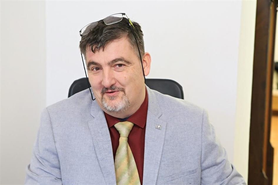 Poslanec Hubert Lang otevřel v Kralovicích kancelář, setkal se se ...