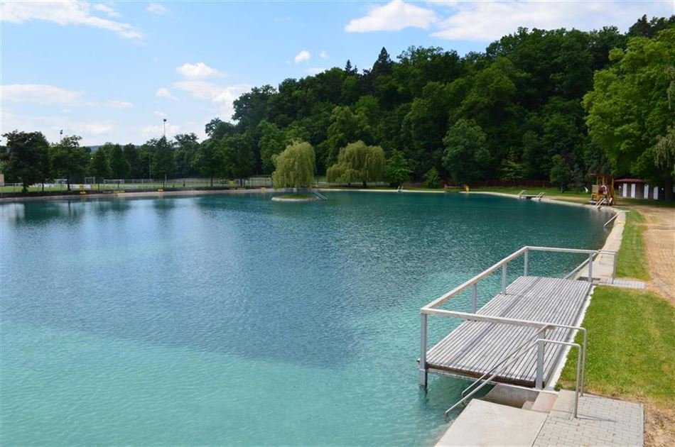 Pozor, bazén v Rokycanech se uzavřel. Koupaliště mění otevírací dobu ...