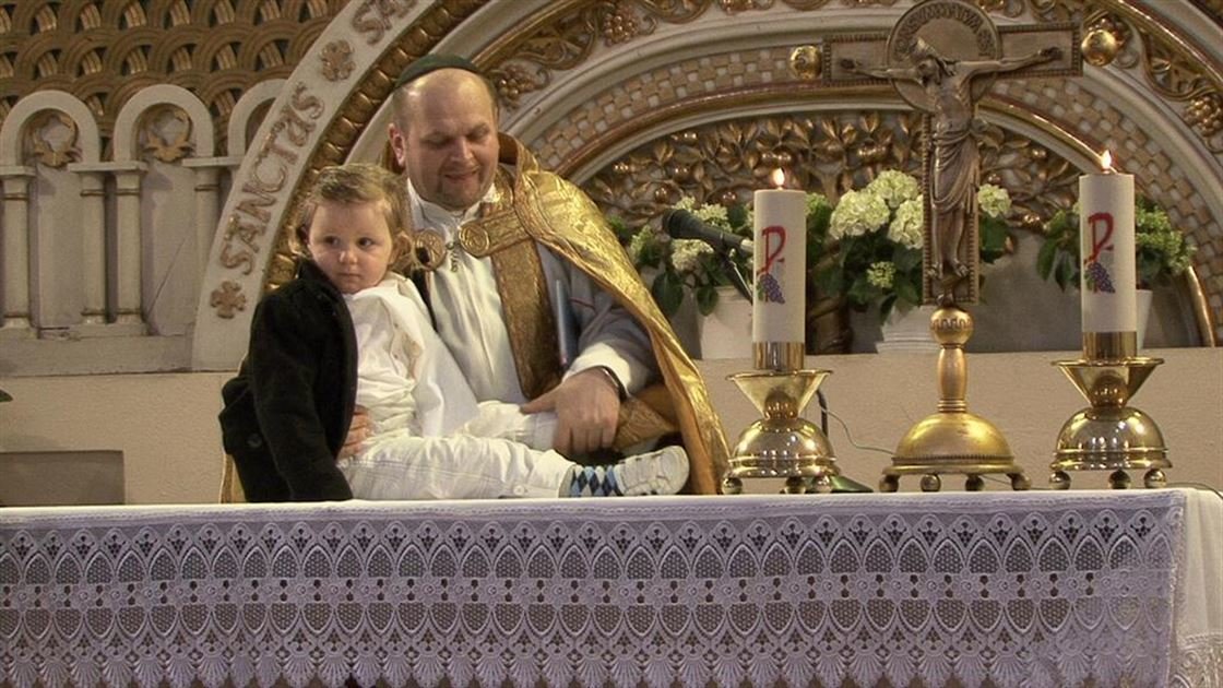 Zpěvačka a moderátorka Luďka Kuralová nechala pokřtít svého syna ...